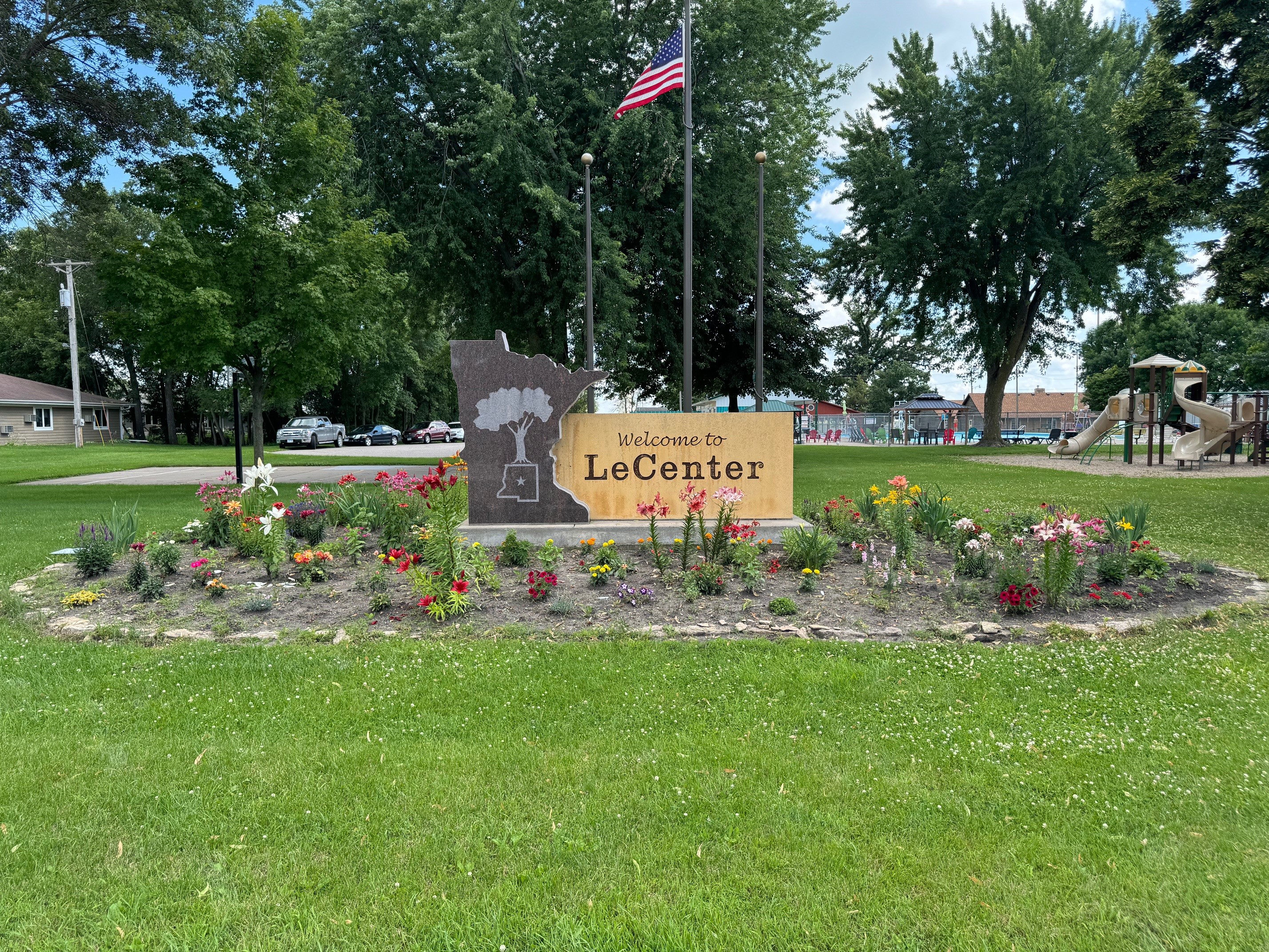 Le Center Welcome Sign Slideshow | Le Center MN